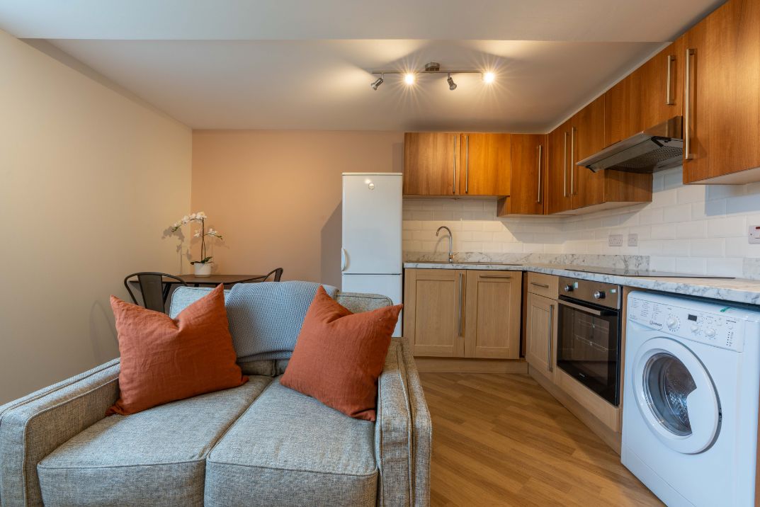 Flat 6 Shiners Yard, Jesmond Road Newcastle 2 Bedroom Student Flat ...